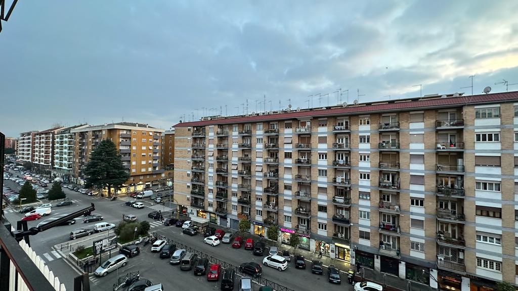 Trilocale Via dei Consoli – Quadraro – Roma | Petrucci Immobiliare