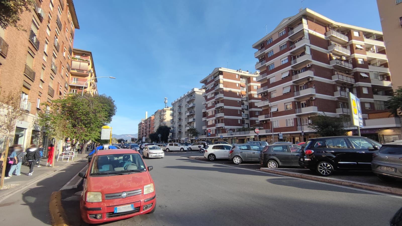 Trilocale Via Publio Valerio – Roma – Don Bosco | Petrucci Immobiliare